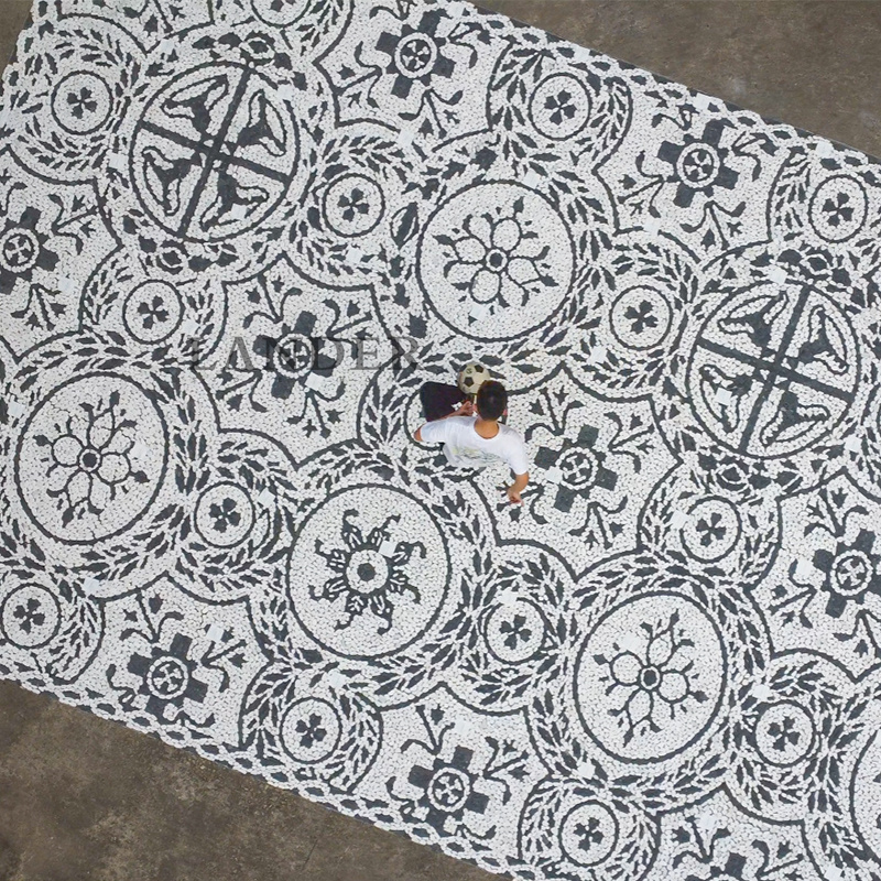 Pebble Stone Medallion - LanderStone